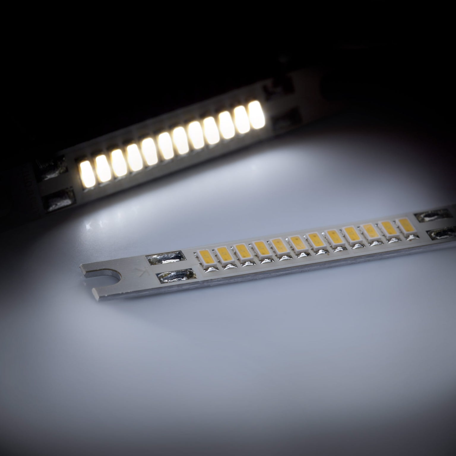 Chip-On-Board LEDs (COB) — LEDs.de